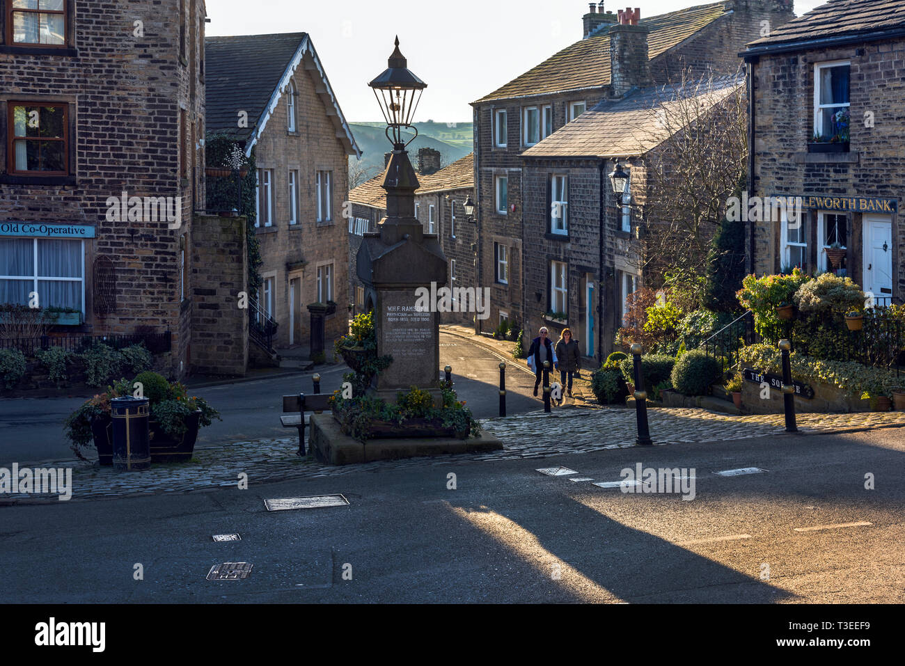 Dobcross saddleworth hi-res stock photography and images - Alamy