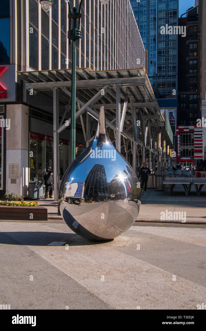 Ufo Sculpture High Resolution Stock Photography and Images - Alamy
