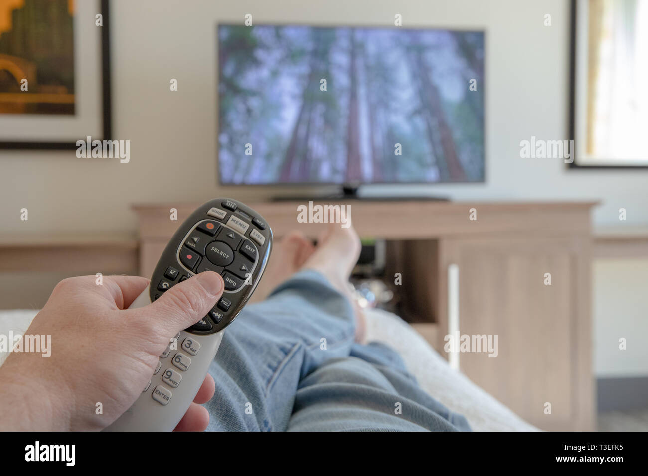 Feet propped up hi-res stock photography and images - Alamy