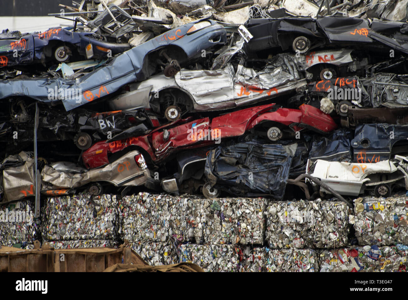 Car dismantling yard in hi-res stock photography and images - Alamy