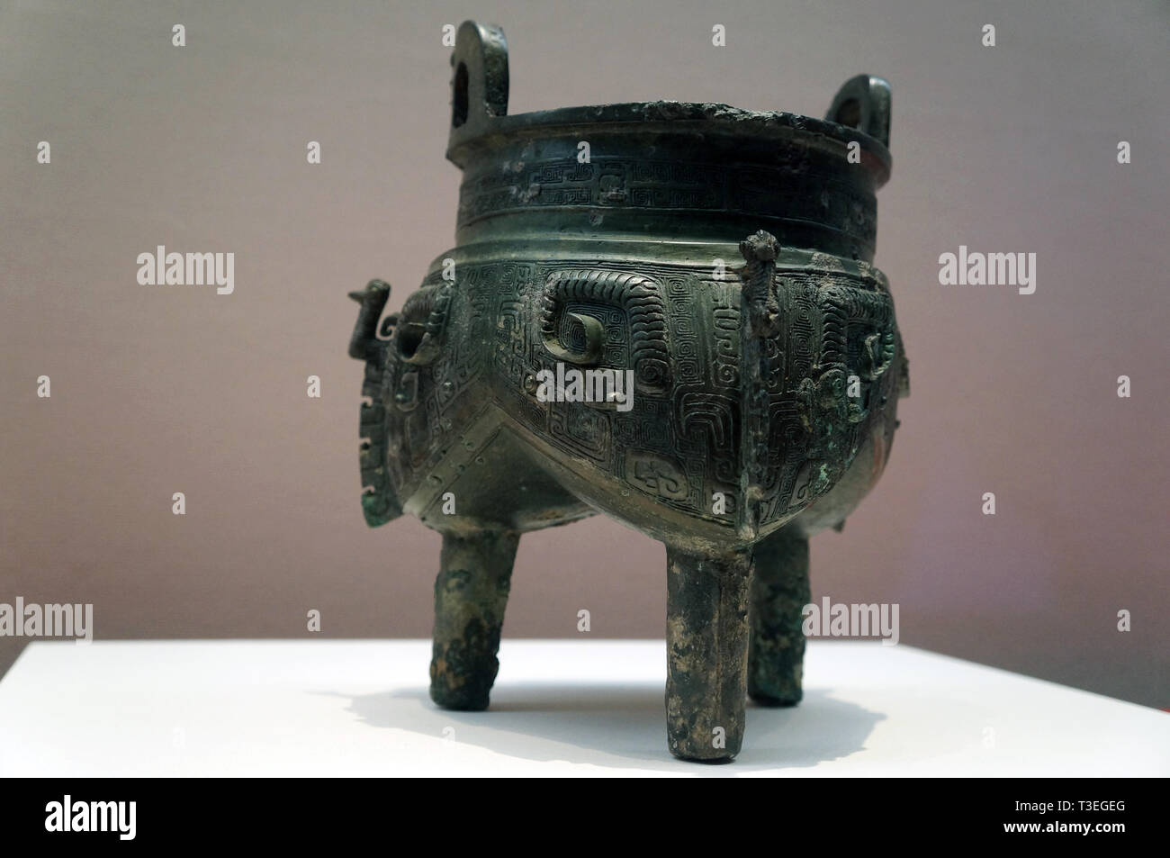 Shang dynasty hi-res stock photography and images - Alamy