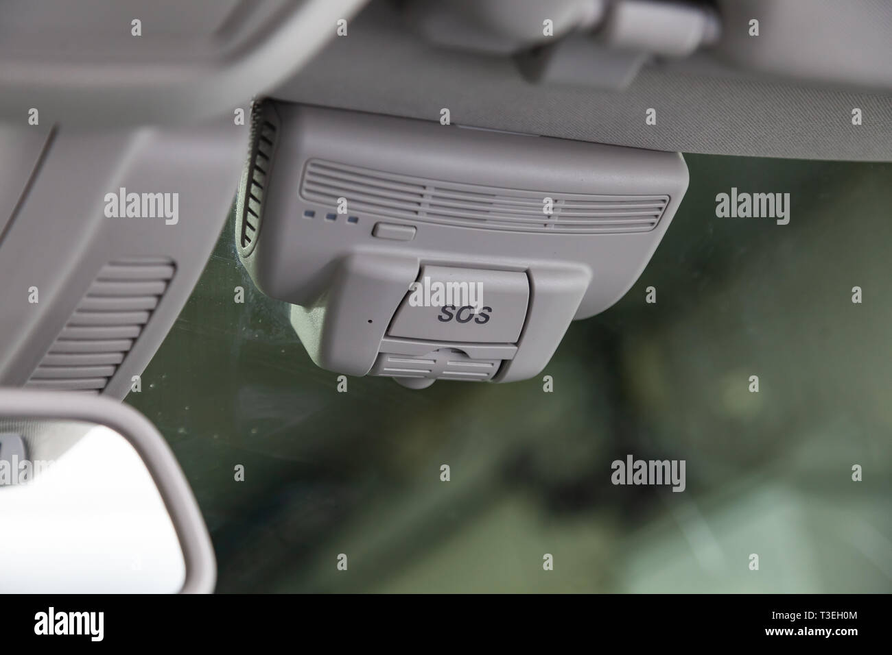 SOS button with JPS system to call the rescue service, police and ...