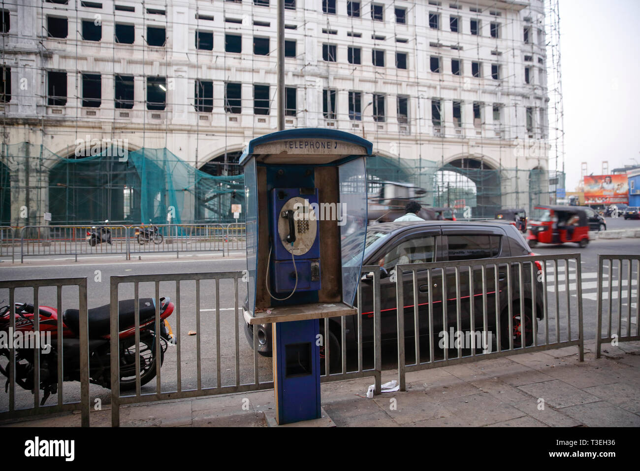 Pay phone booth hi-res stock photography and images - Alamy