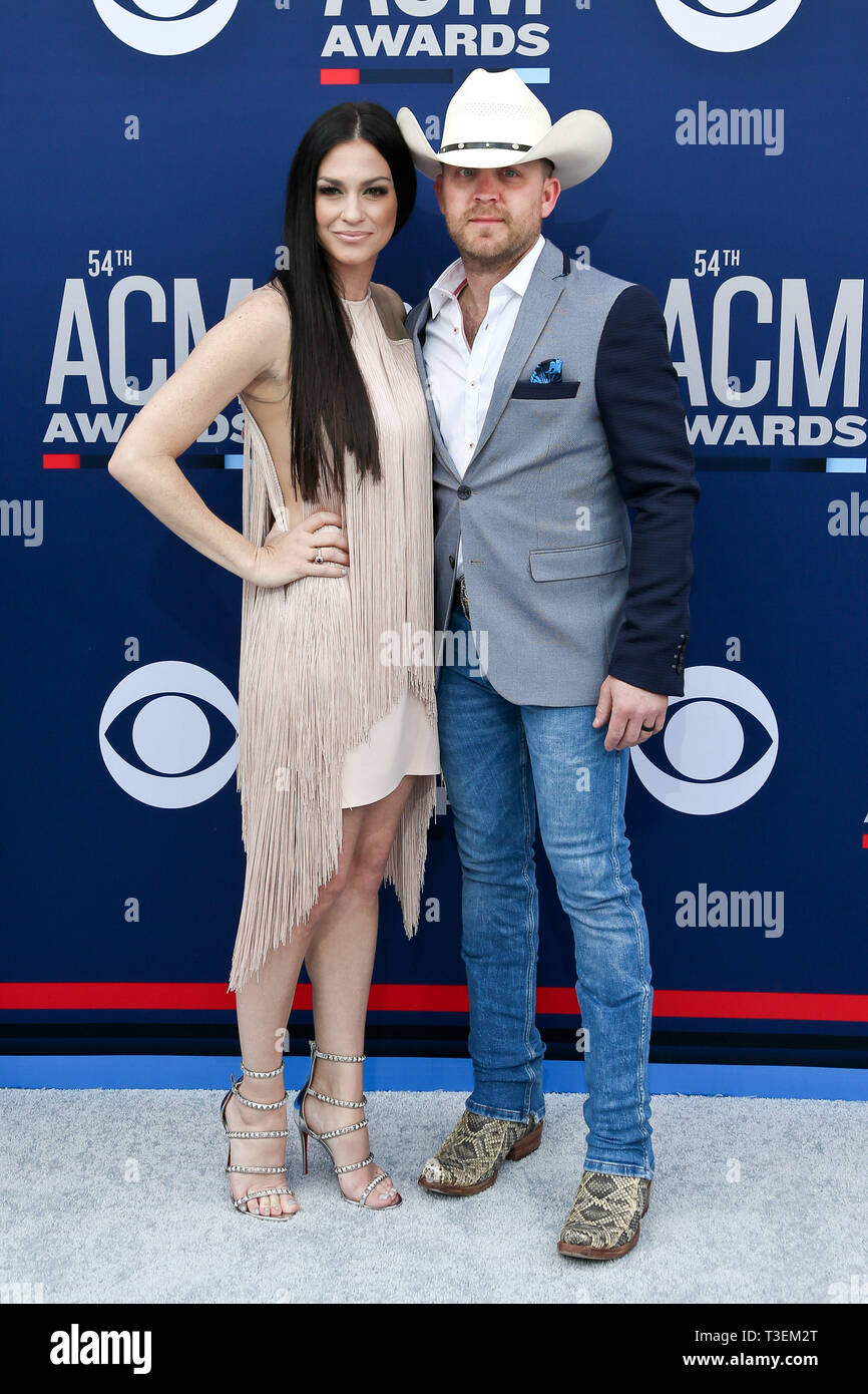Justin Moore And Wife