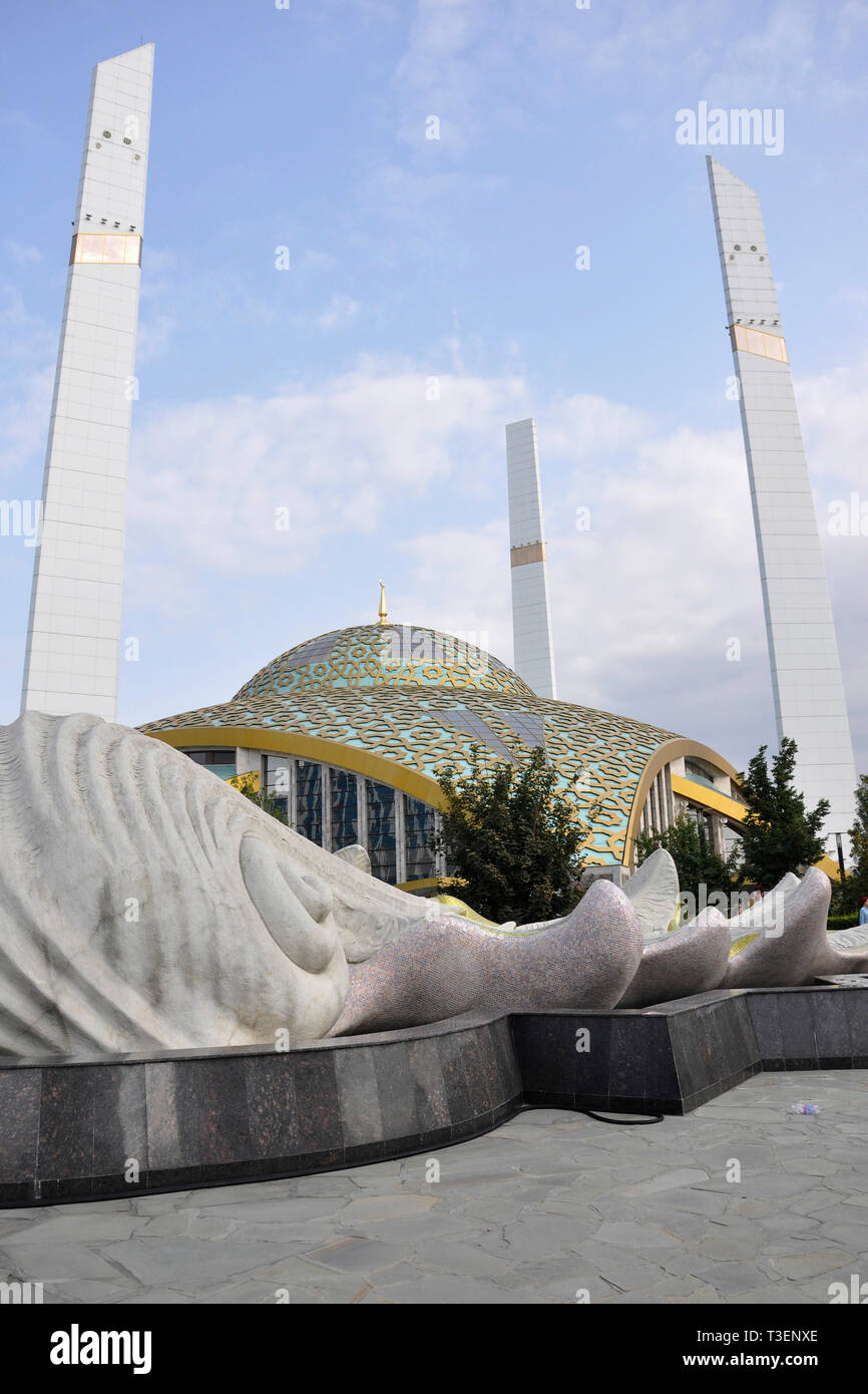 Chechnya muslim hi-res stock photography and images - Alamy