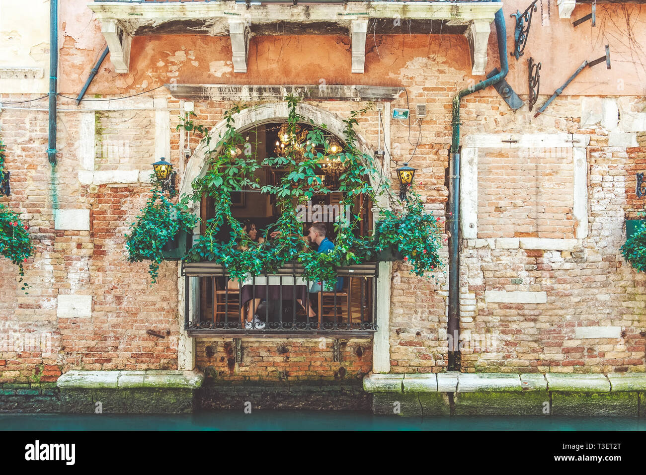 Cafe Windows High Resolution Stock Photography and Images - Alamy