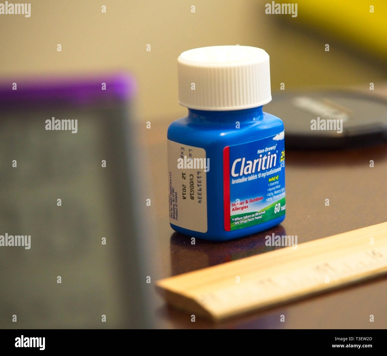 Claritin medicine hi-res stock photography and images - Alamy