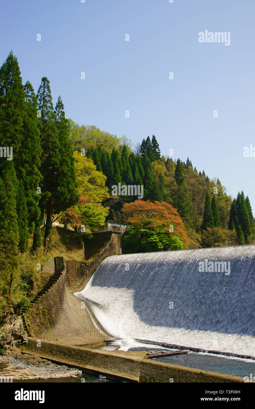 Dam facilities hi-res stock photography and images - Alamy