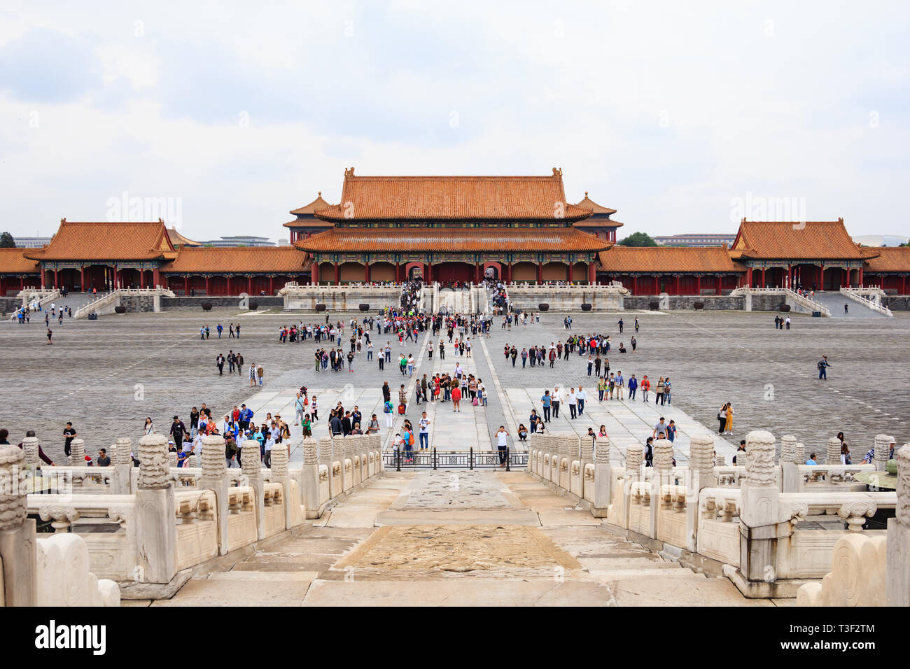 Crowds of tourists in the Forbidden City in Beijing Stock Photo - Alamy