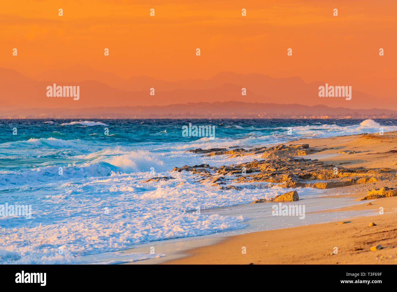 Sunset at the beach in Lefkas Greece Stock Photo - Alamy