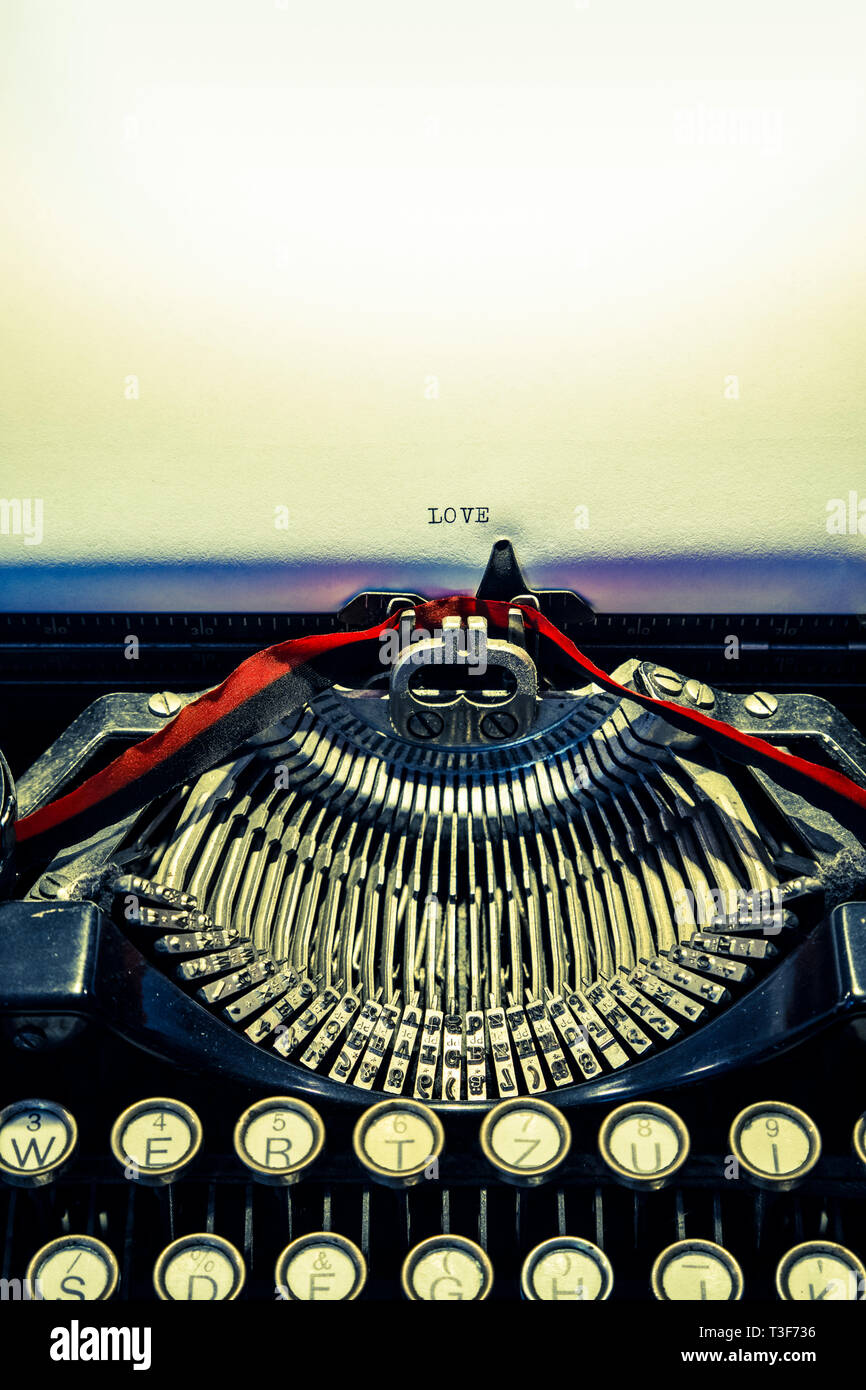 Typed Paper High Resolution Stock Photography and Images - Alamy