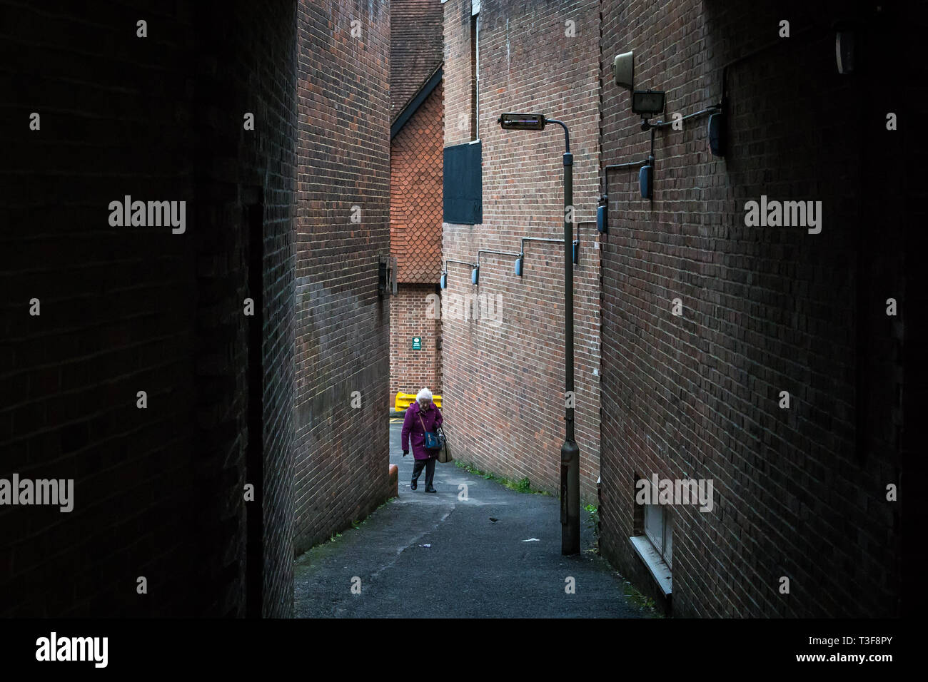 Old reigate hi-res stock photography and images - Alamy