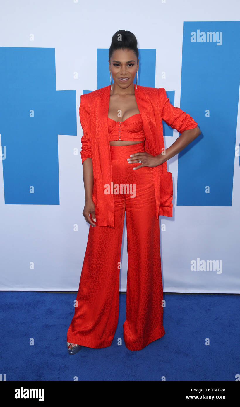 Los Angeles, Ca, USA. 8th Apr, 2019. Kelly McCreary, at The Premiere Of ...