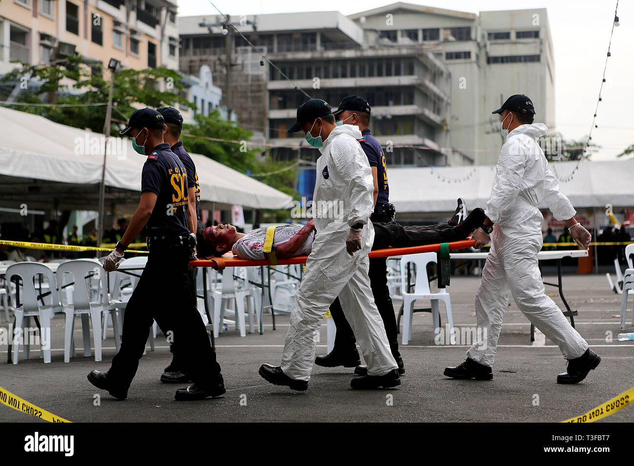 Philippine national police pnp members hi-res stock photography and ...