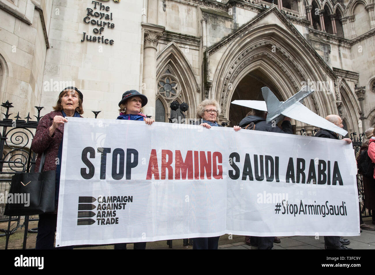 London, UK. 9th April 2019. Human rights activists from Campaign ...