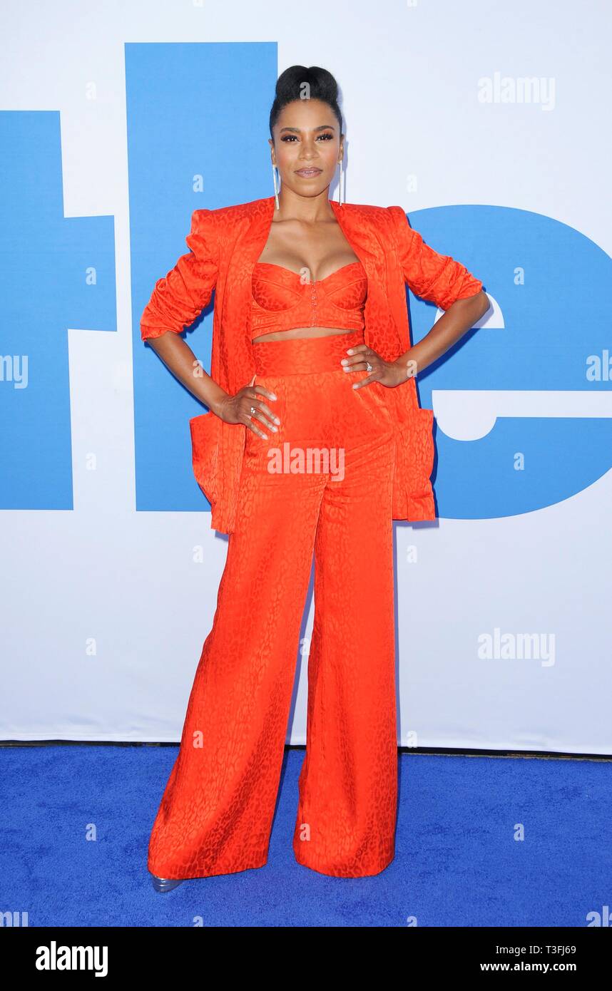 Los Angeles, CA, USA. 8th Apr, 2019. Kelly McCreary at arrivals for ...