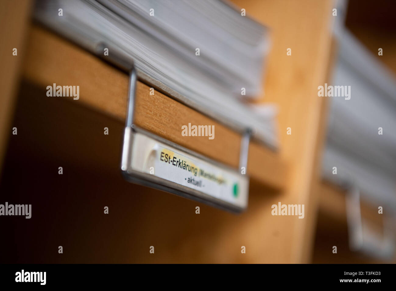 Bruchsal, Germany. 08th Apr, 2019. Tax return forms are on a shelf ...