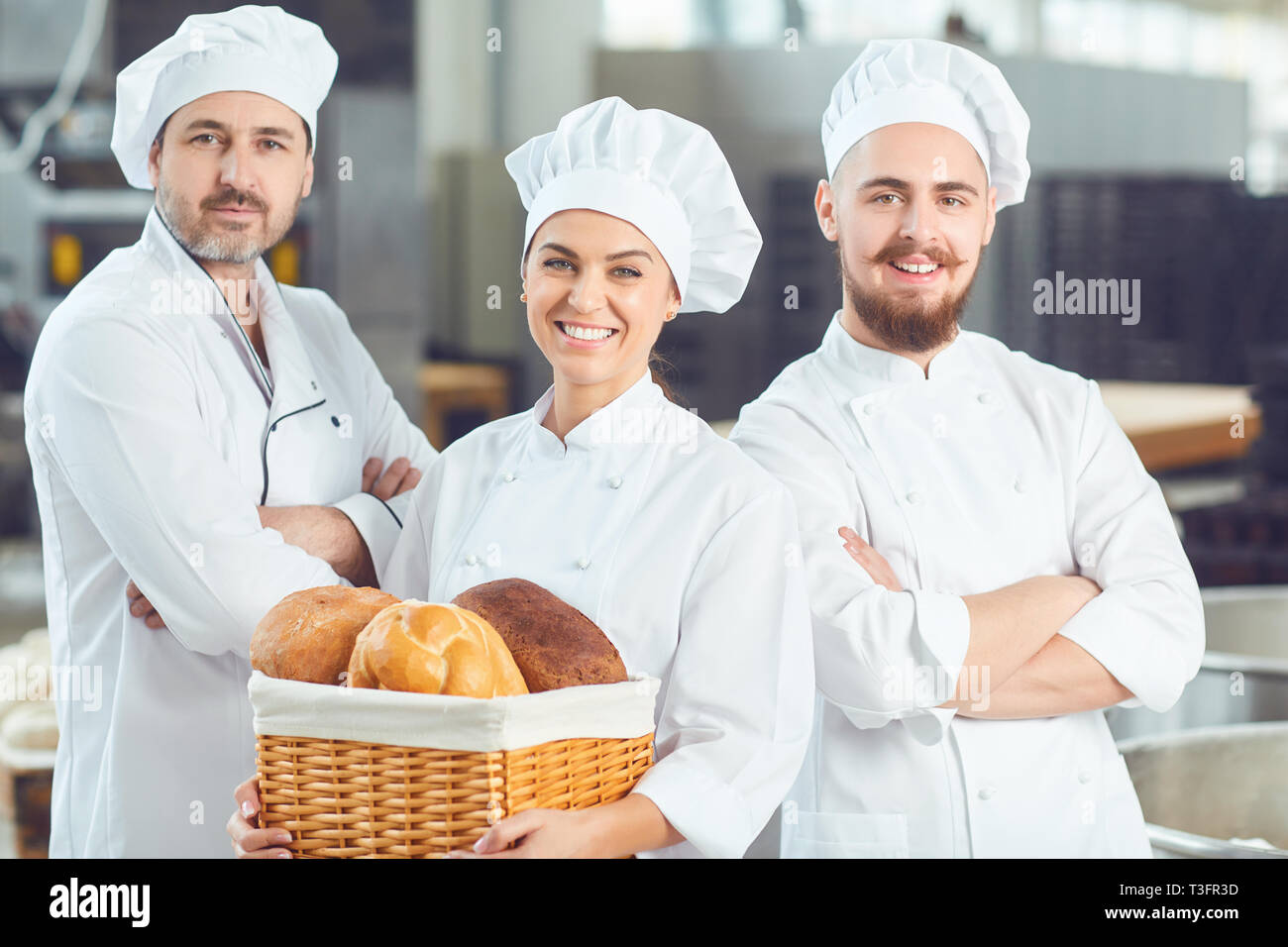A woman bakery staff hi-res stock photography and images - Alamy