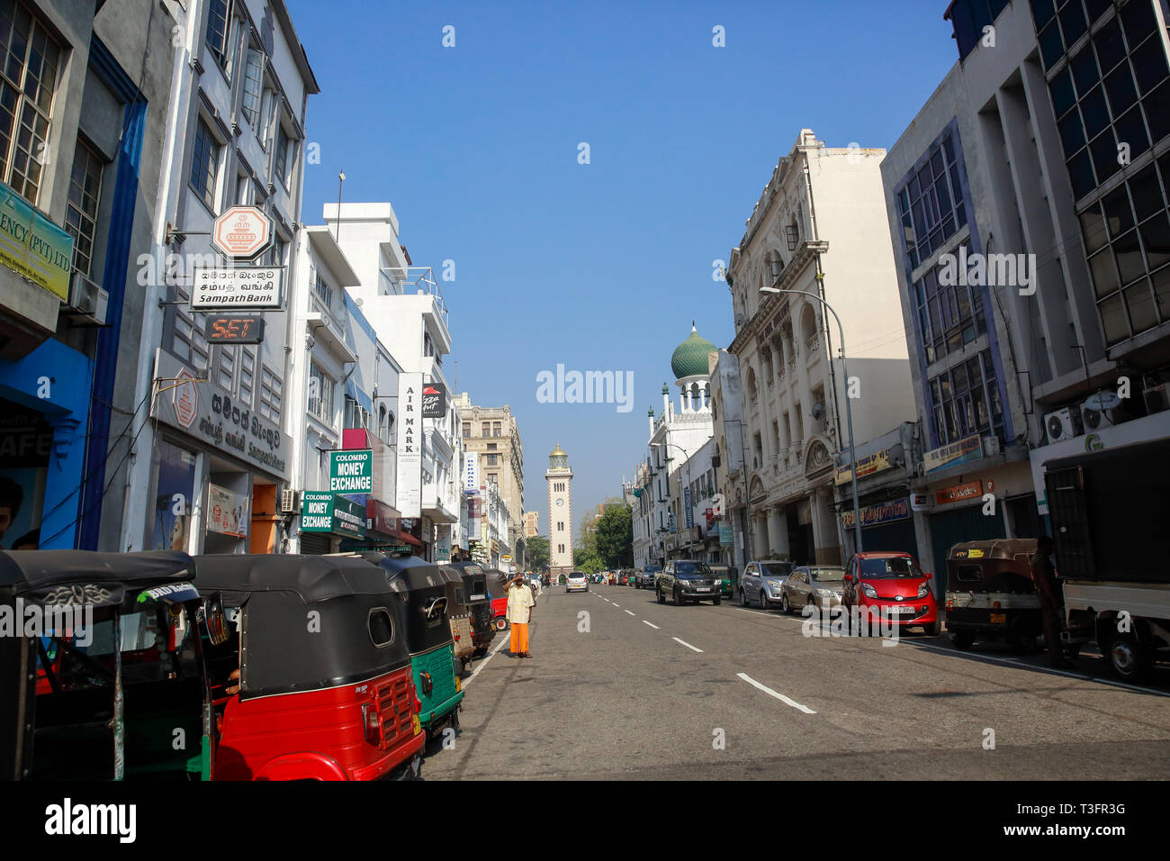 Colombo roads hi-res stock photography and images - Alamy