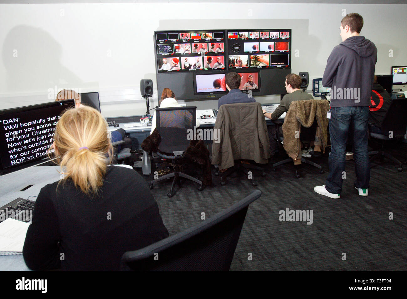 Students tv production hi-res stock photography and images - Alamy