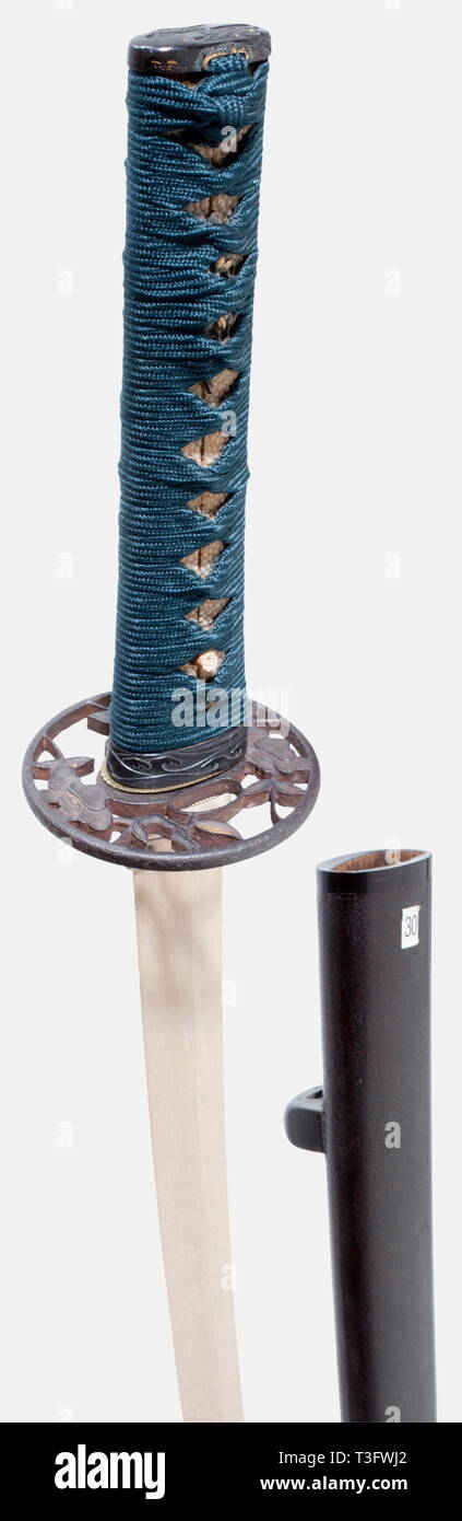 A Japanese chisa-katana, early Edo period Blade shinogi-zukuri, chu ...