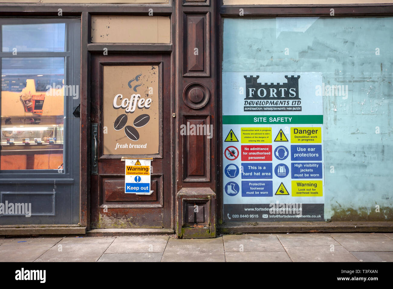 No ppe no work warning sign hi-res stock photography and images - Alamy