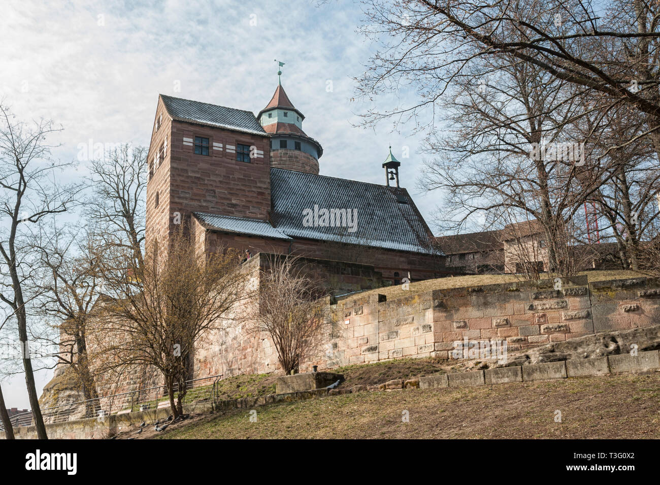 The Nuremberg Imperial Castle (Keiserburg) and its Sinnwell tower from ...