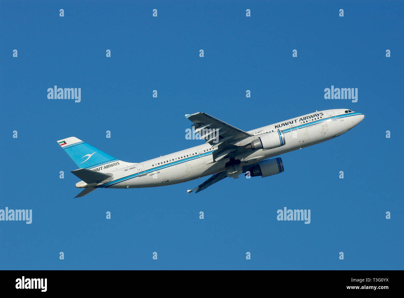 Kuwait Airways Airbus A300 jet airliner plane 9K-AMA taking off from ...