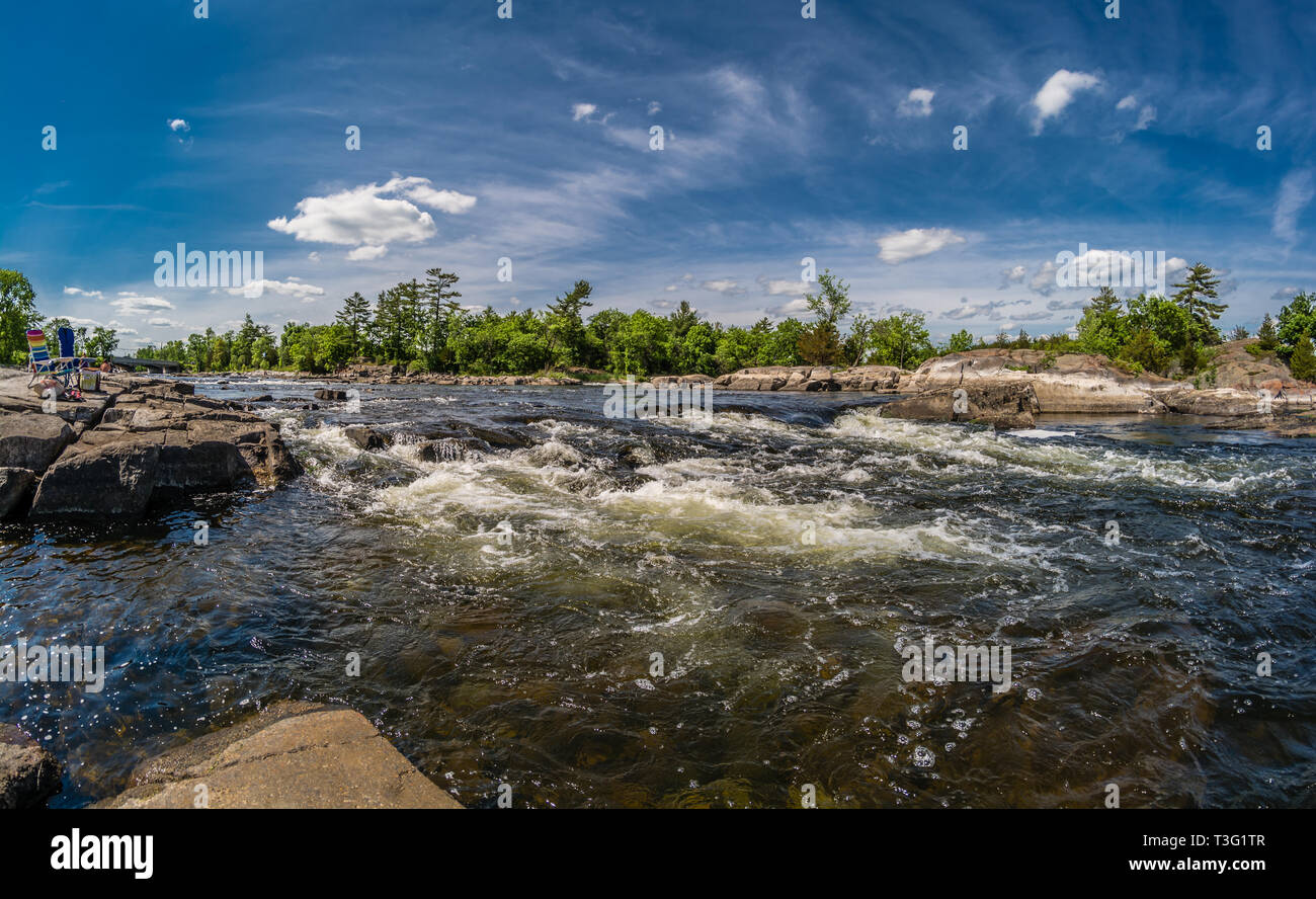 Rapids current hi-res stock photography and images - Alamy