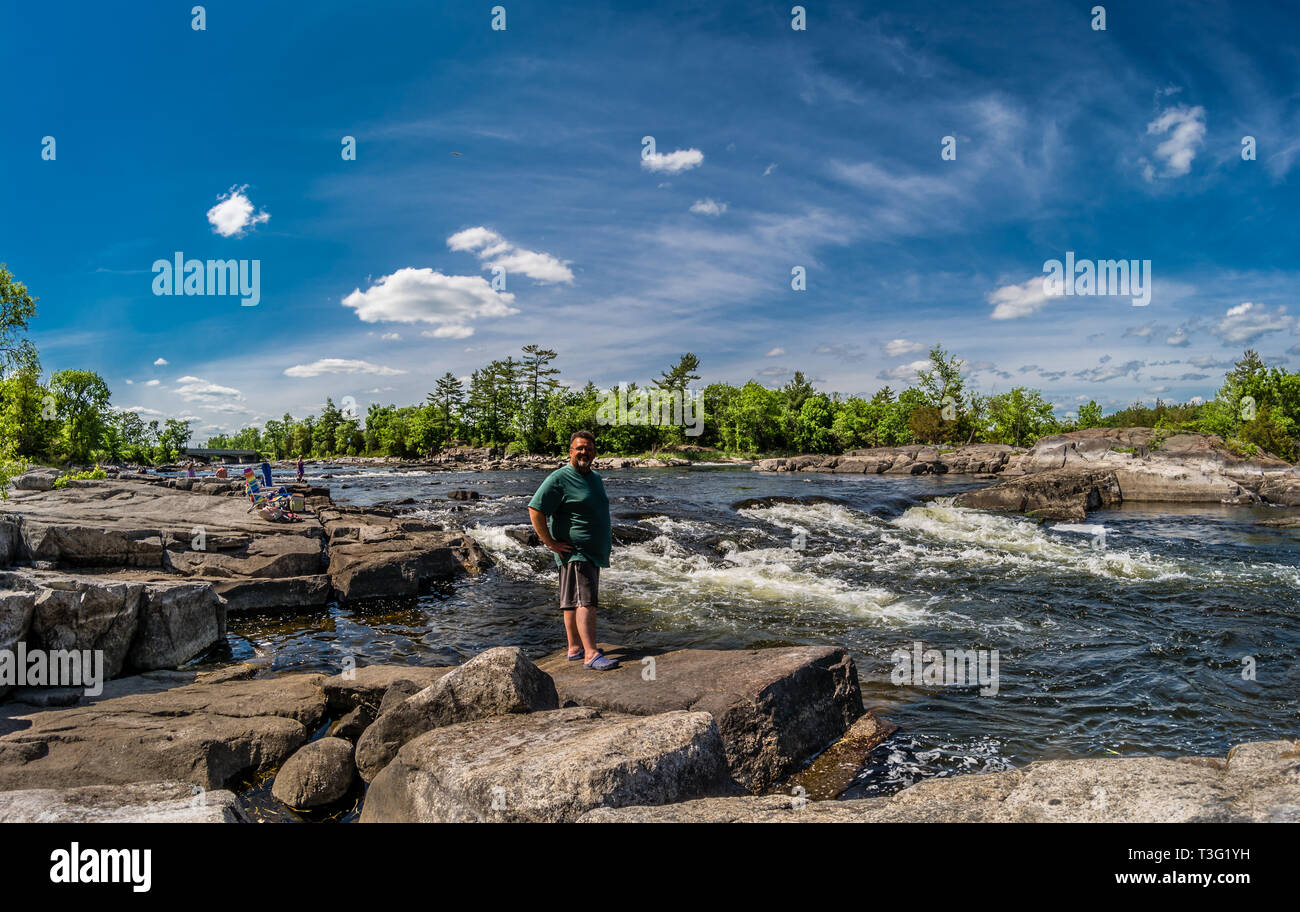 Rivestream hi-res stock photography and images - Alamy