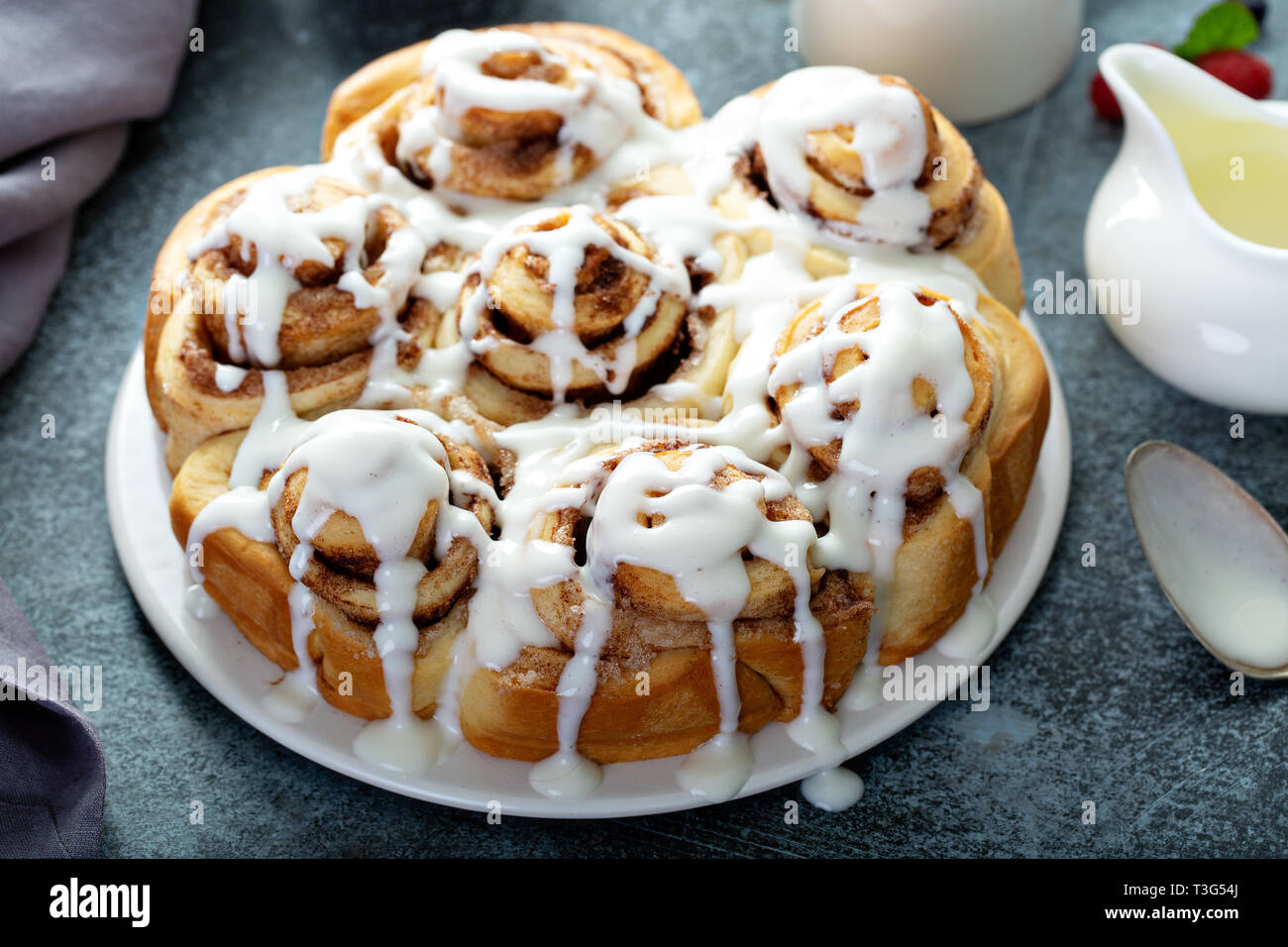 Home made cinnamon buns Stock Photo - Alamy