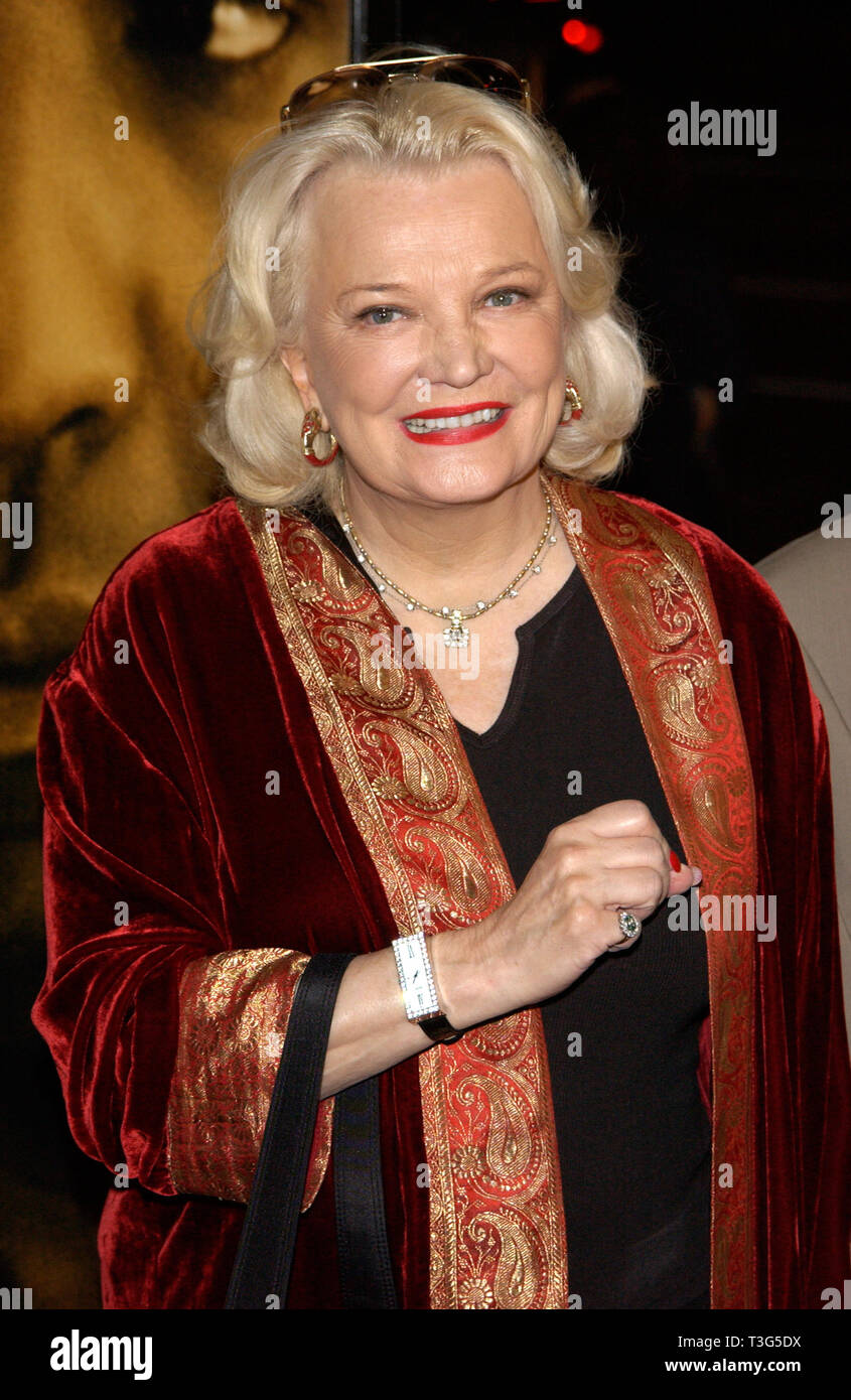 LOS ANGELES, CA. February 07, 2002: Actress GENA ROWLANDS & husband at ...