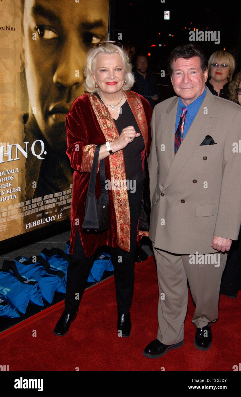 LOS ANGELES, CA. February 07, 2002: Actress GENA ROWLANDS & husband at ...