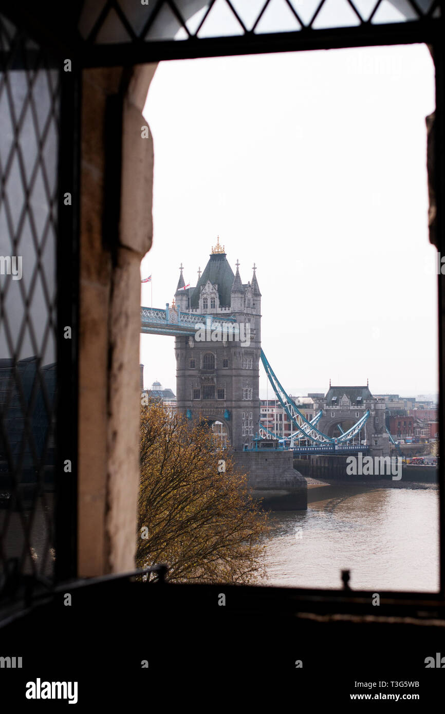 Tower of london window hi-res stock photography and images - Alamy