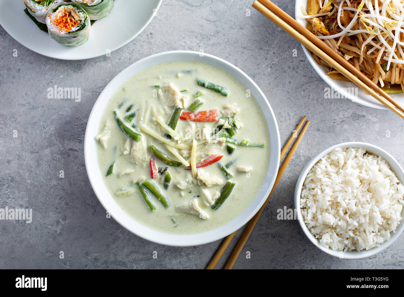 Green curry and rice Stock Photo - Alamy