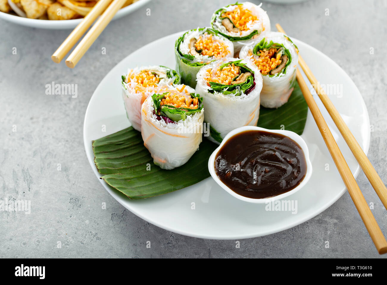 Pad Thai noodles with chicken Stock Photo - Alamy