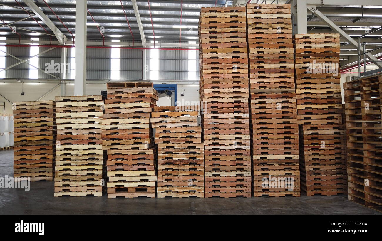 pallet at a factory Stock Photo - Alamy