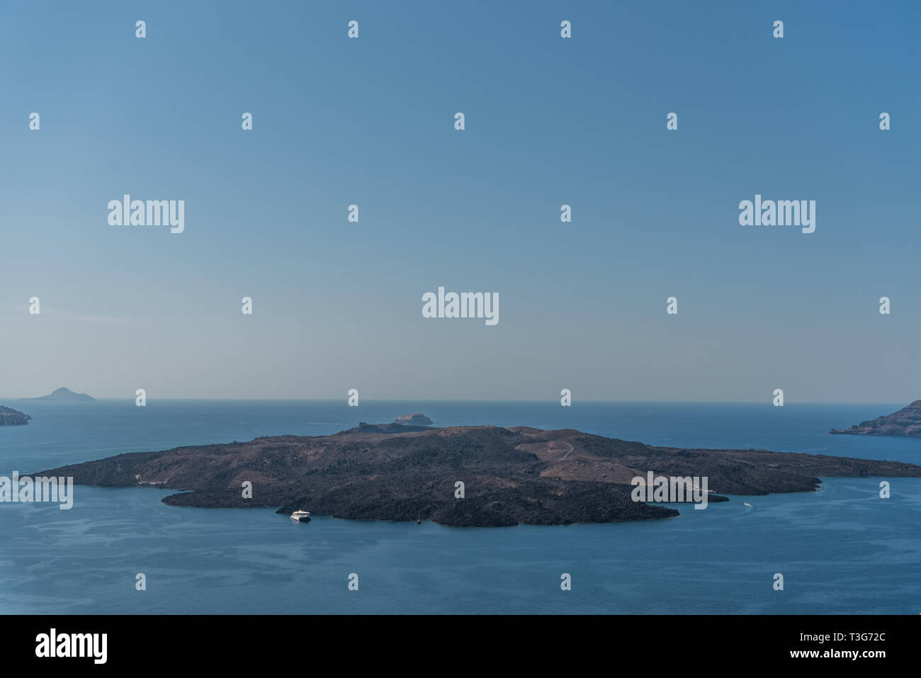 Middle island hi-res stock photography and images - Alamy