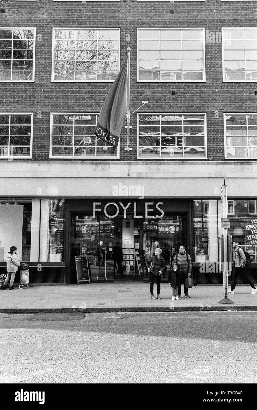 Foyles bookshop charing cross Black and White Stock Photos & Images - Alamy
