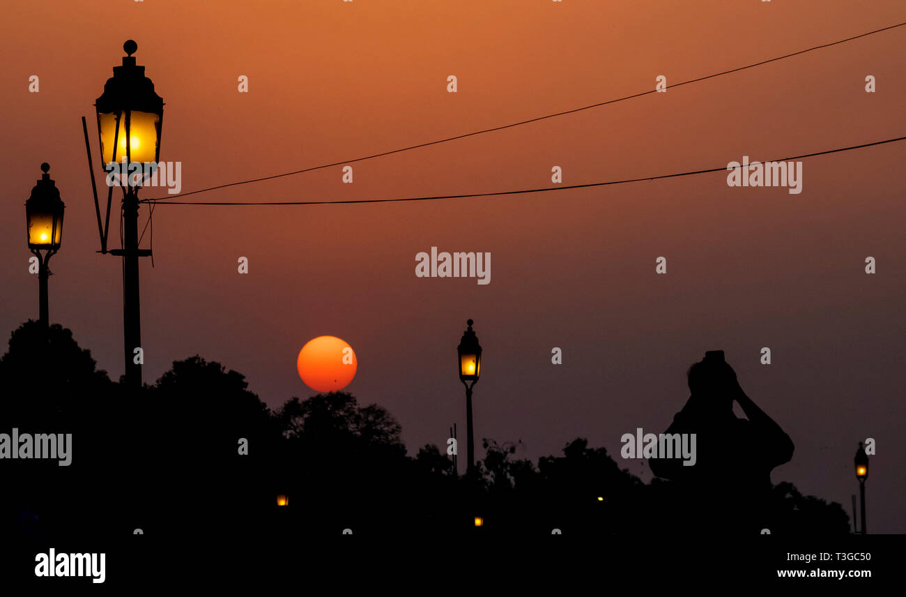 Delhi city skyline silhouette background hi-res stock photography and ...