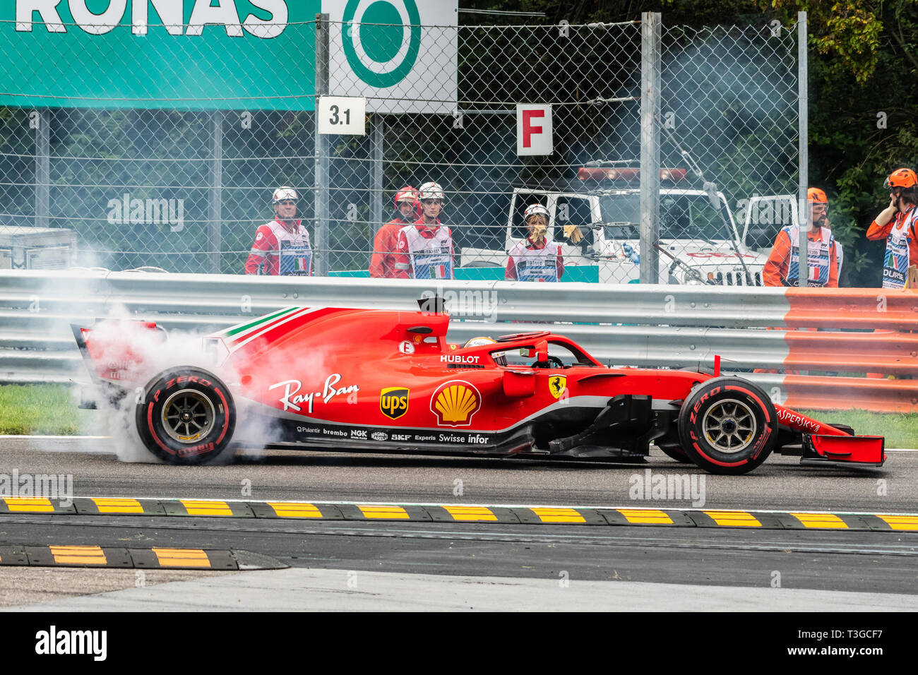 Monza/Italy - #5 Sebastian Vettel spins after touching with #44 Lewis ...