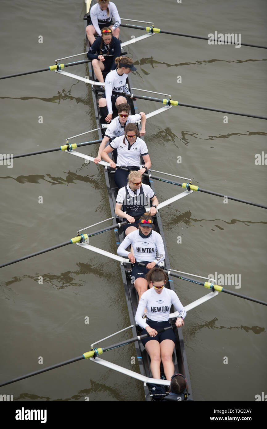 London, UK. 7th April, 2019. The annual Boat Race between Oxford and ...