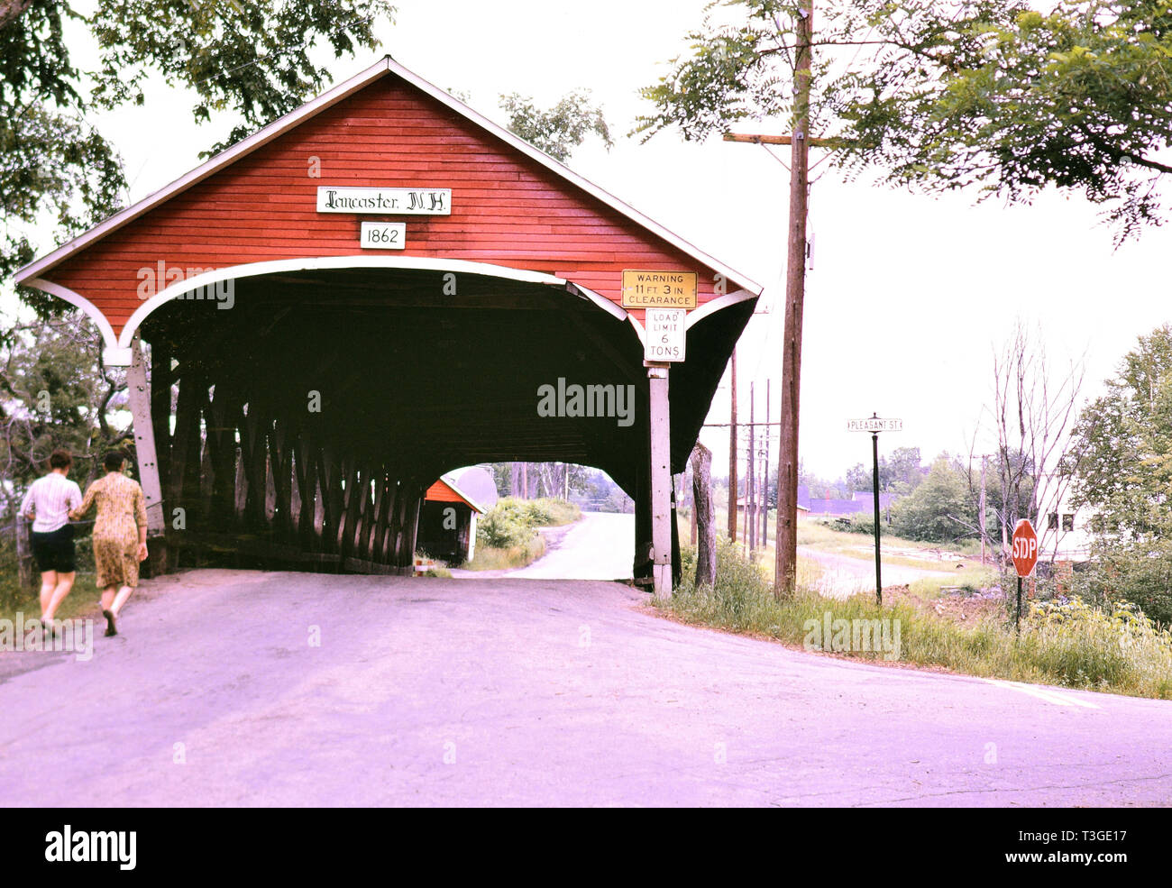 1960s covered bridge hi-res stock photography and images - Alamy