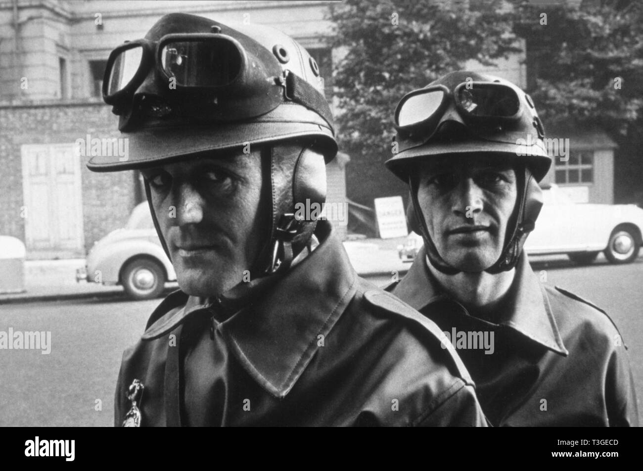 1984 Year: 1956 UK Director: Michael Anderson Michael Redgrave, Ronan O ...