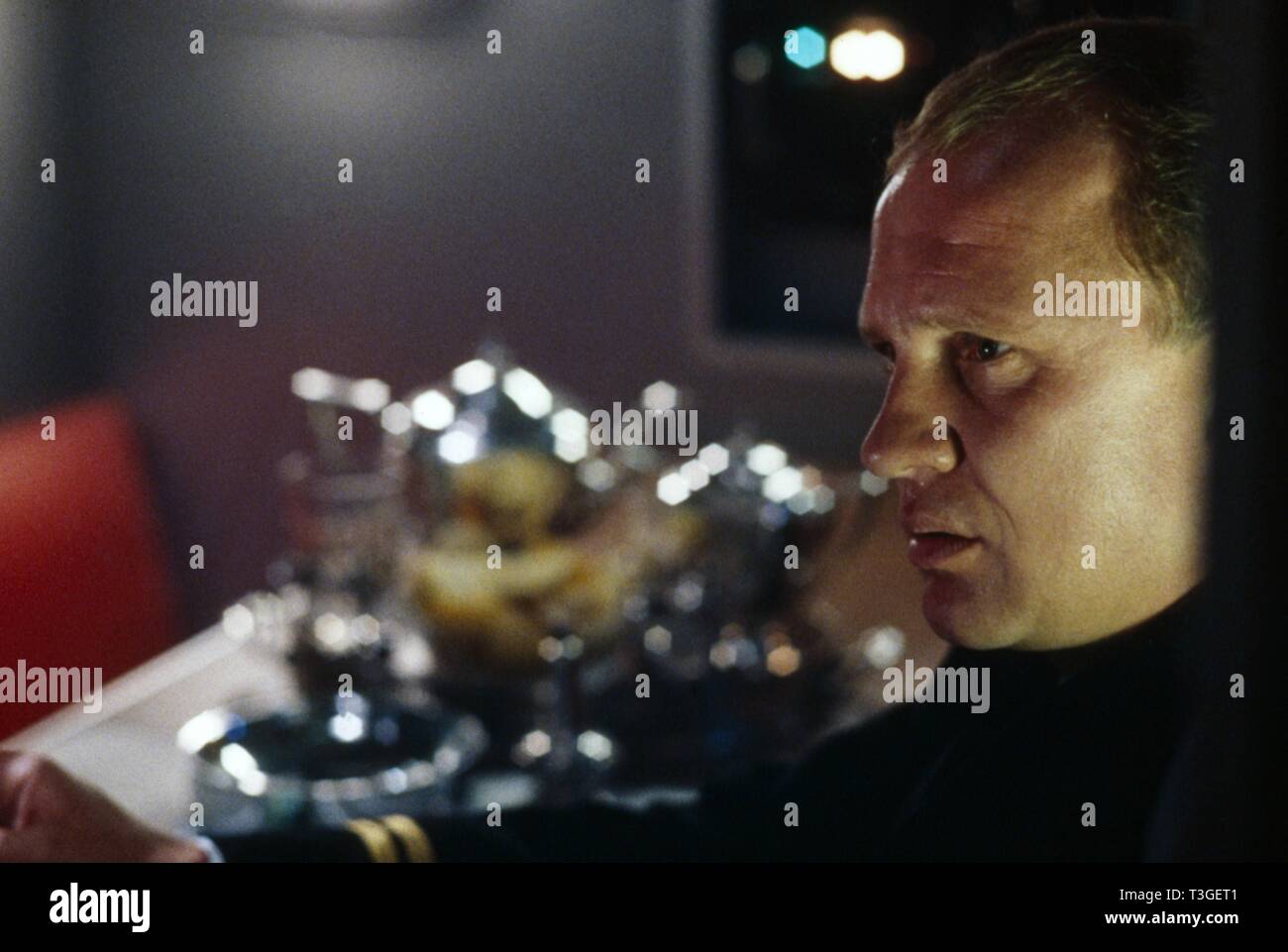 The Hunt for Red October Year : 1990 USA Director : John McTiernan ...