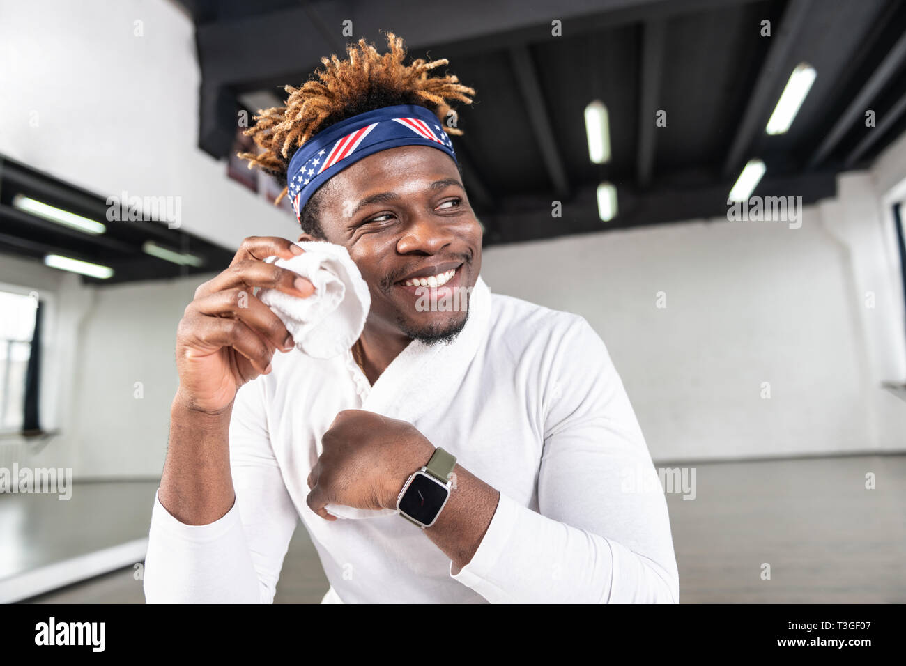 White guy dreadlocks hi-res stock photography and images - Alamy
