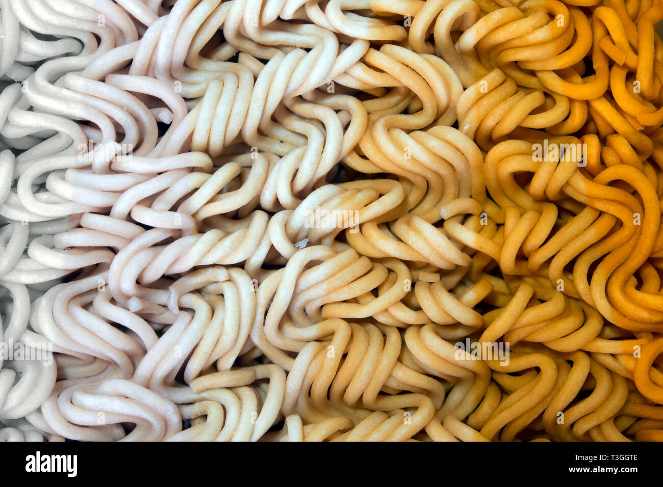 Close up texture of Instant noodle Stock Photo - Alamy