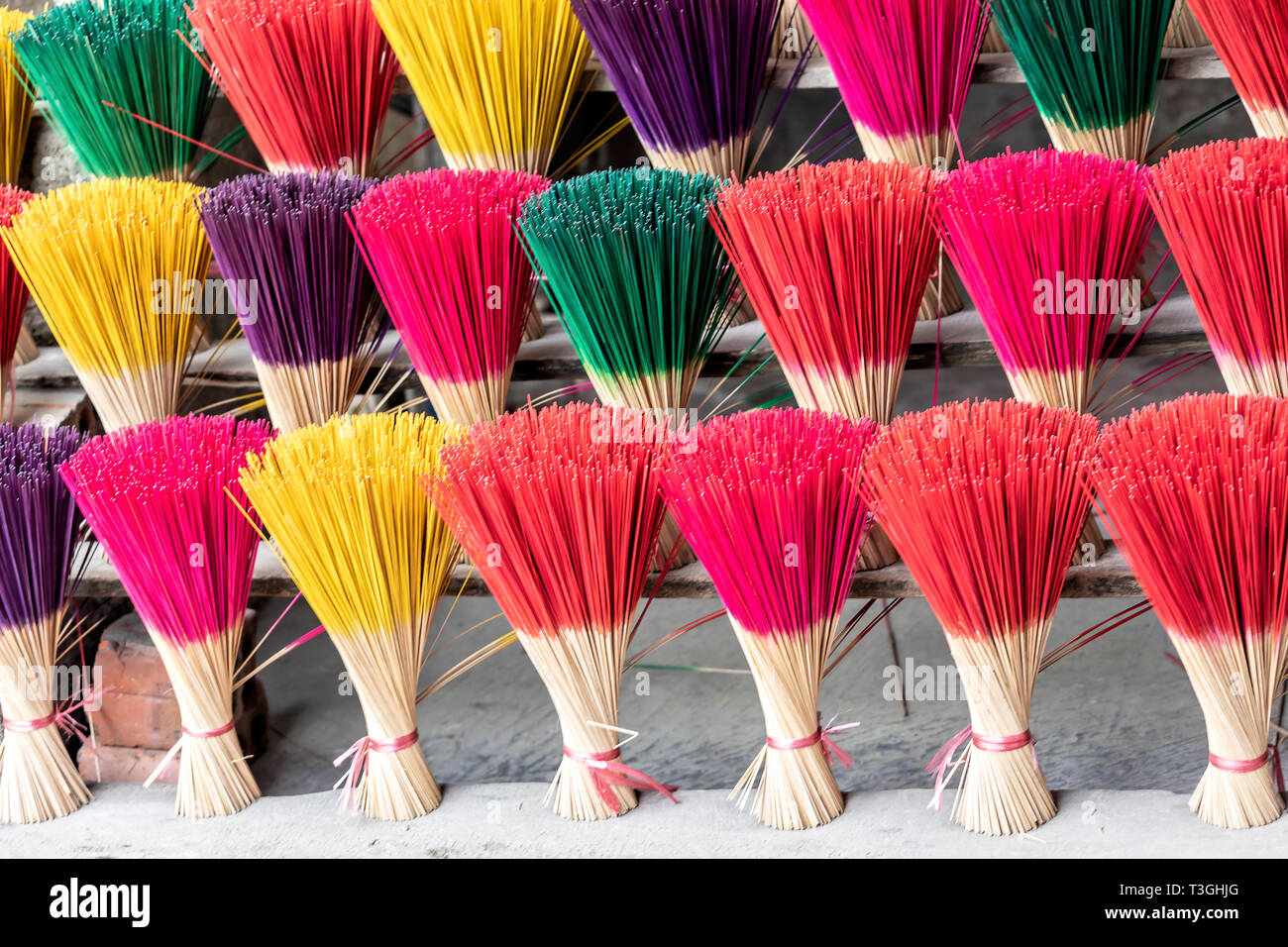 Insence sticks hi-res stock photography and images - Alamy