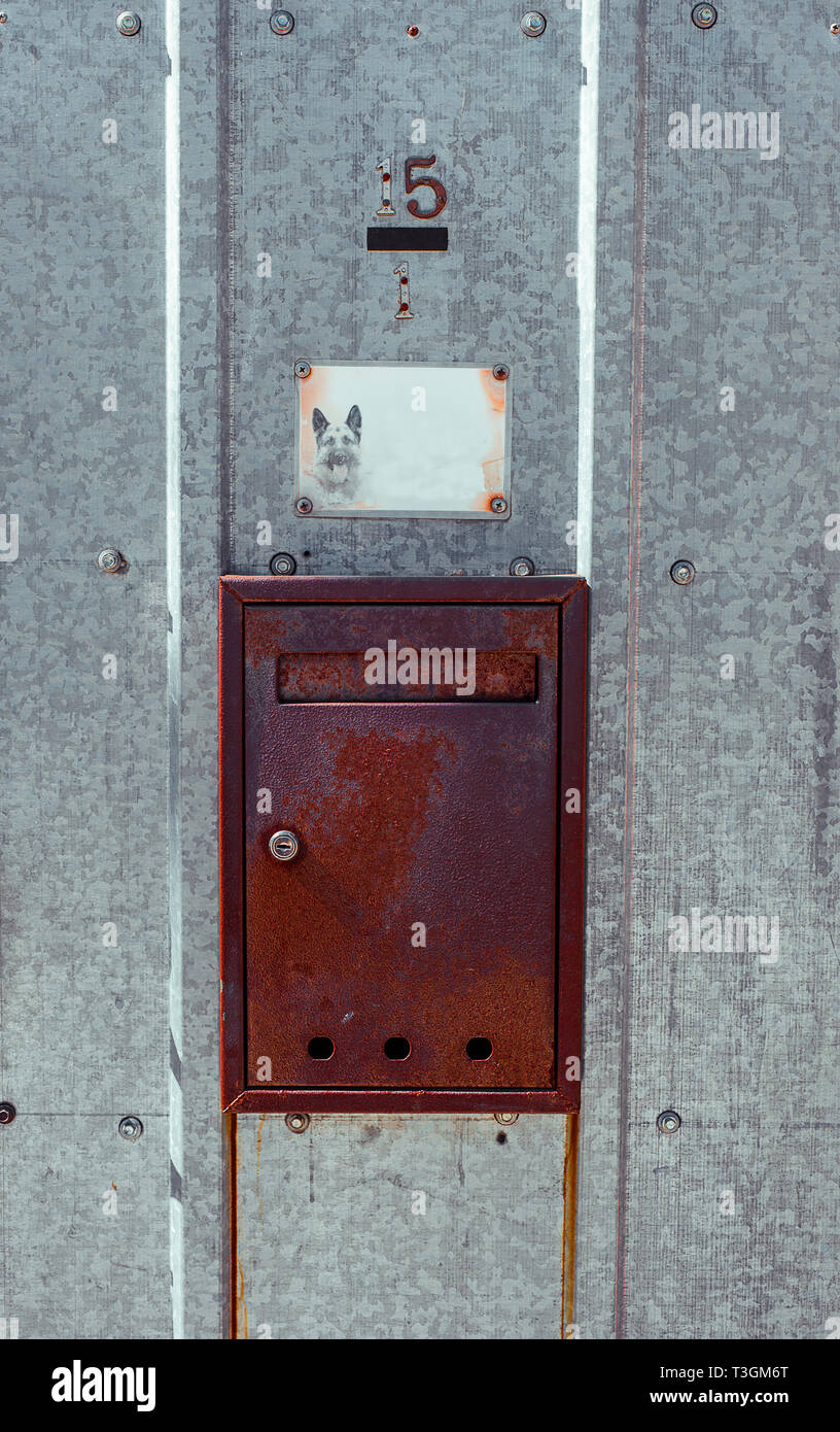 Galvanized box hi-res stock photography and images - Alamy