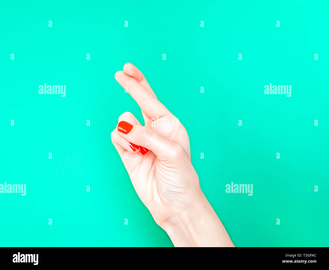 The Fingers Crossed Hand Sign. Cross your fingers when you re hoping ...